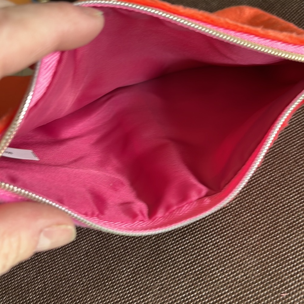 Ipsy December 2022 Glam Bag Red & Pink Hooray Makeup … - Gem